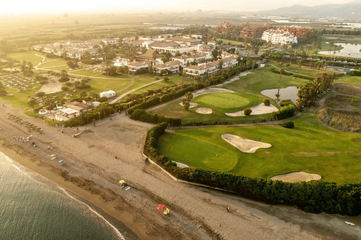 Playa Granada med Daniel Cole